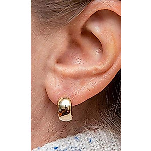 Thick 14K Gold Huggie Hinged Hoop Earrings .60 Inch (15mm) (8mm Wide) (Yellow Gold)