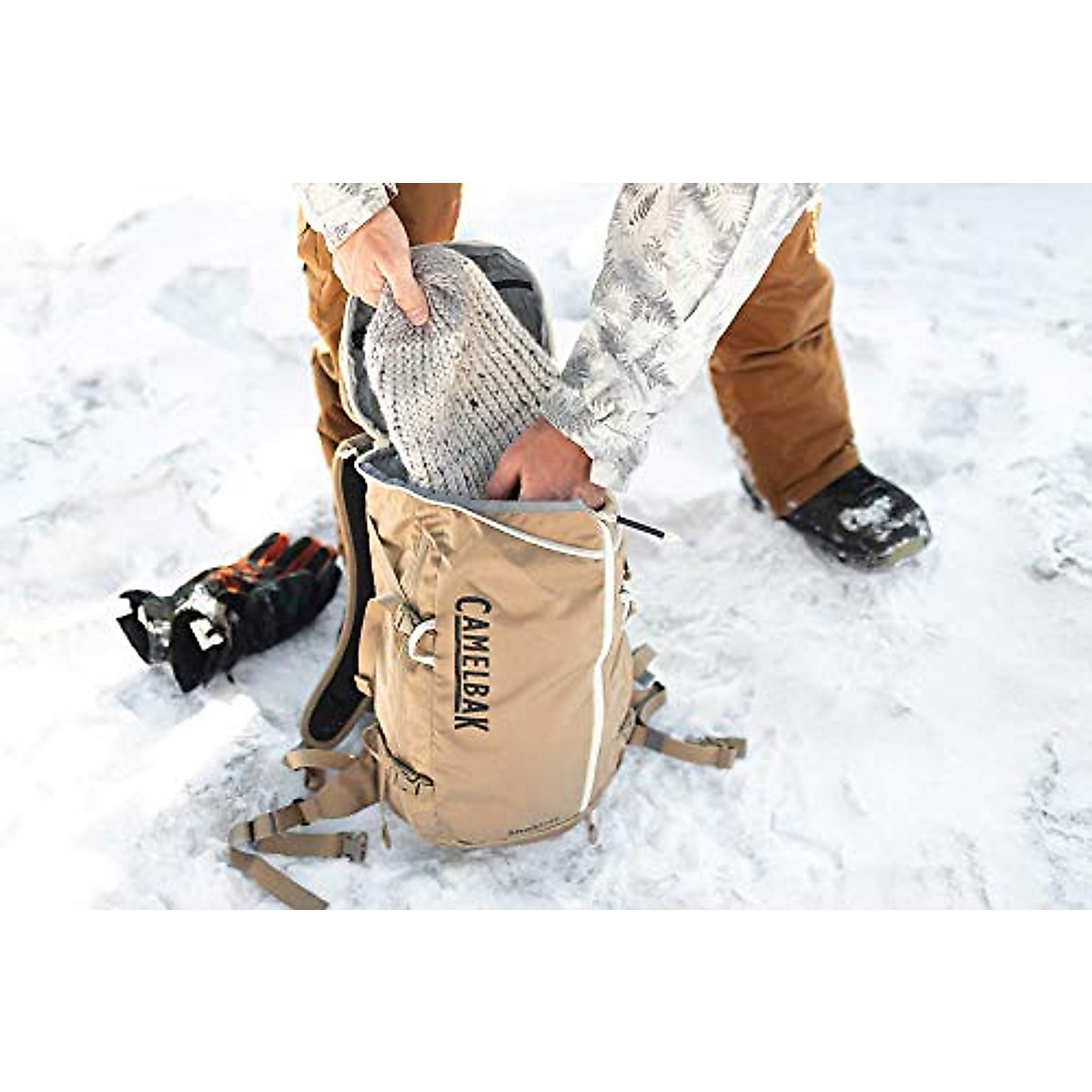 CamelBak SnoBlast 70oz Hydration Pack, Kelp/Almond Milk