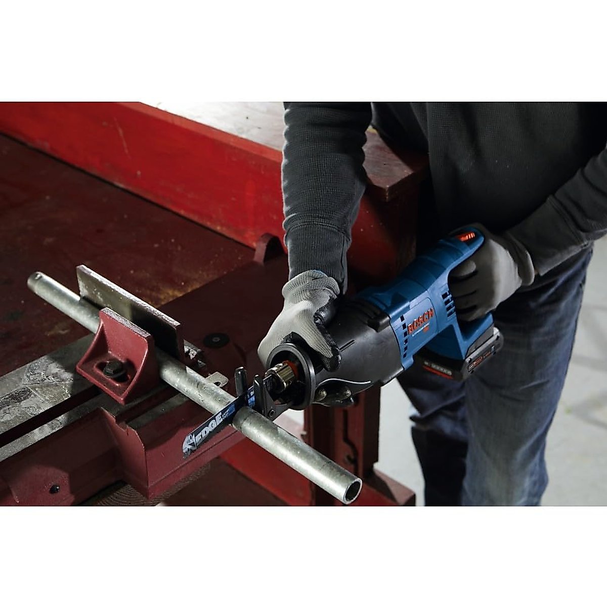 BOSCH GXL18V-501B25 18V 5-Tool Combo Kit with Two-In-One Bit/Socket Impact Driver, 1/2 In. Hammer Drill/Driver, Reciprocating Saw, Circular Saw, LED Worklight and (2) CORE18V 4.0 Ah Compact Batteries
