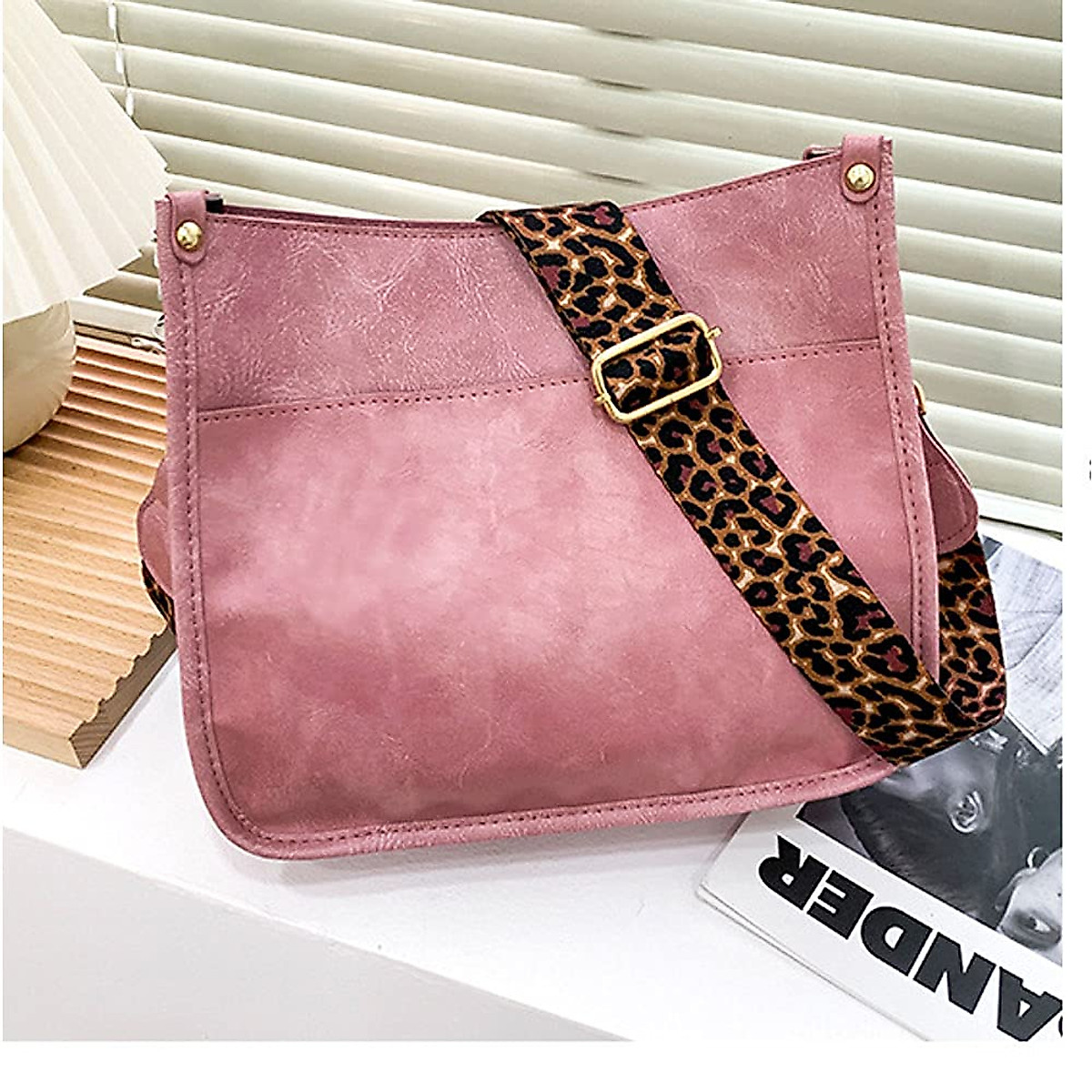Vegan Leather Crossbody Bag Leopard Crossbody Purse Bags for Women Medium Size (Pink)