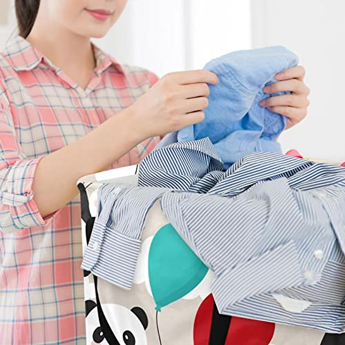 Panda Holds Balloon Flying in Sky Print Collapsible Laundry Hamper, 60L Waterproof Laundry Baskets Washing Bin Clothes Toys Storage for Dorm Bathroom Bedroom