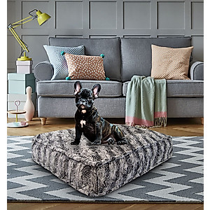 Bessie and Barnie Artic Seal Luxury Extra Plush Faux Fur Rectangle Pet/Dog Bed (Multiple Sizes)