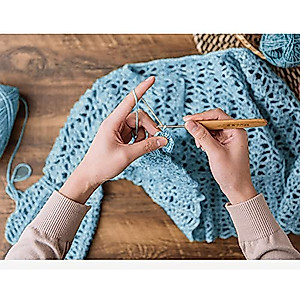 2 Roll Yarn for Knitting Crochet, Velvet Yarn Knitting Yarn Fabric Cloth for DIY Craft Handmade Velvet Coarse Wool Scarf Thread New Year Christmas Gift - Blue, 142 Yards x 2