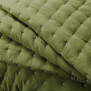 Green California Cal King Size Quilt Bedding Sets with Pillow Shams, Dark Sage Olive Oversized Lightweight Soft Bedspread Coverlet, Quilted Blanket Thin Comforter Bed Cover, 3 Pieces, 118x106 inches