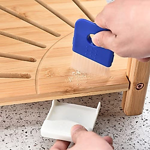 EFFORTLESS CLEANUP SET WTIH LASTING QUALITY MATERIAL: Keep your home or workspace spotless with this convenient dustpan and brush set. Enjoy effortless cleanups and lasting quality with every use.