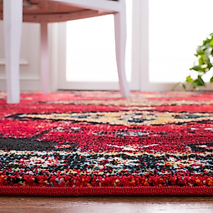 SAFAVIEH Vintage Hamadan Collection Area Rug - 5'3" x 7'6", Red & Black, Traditional Oriental Design, Non-Shedding & Easy Care, Ideal for High Traffic Areas in Living Room, Bedroom (VTH251Q)