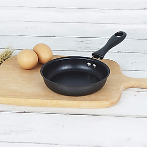 shlutesoy 12CM mini frying pan Omelette pot Breakfast artifact pot Omelet artifact flat bottom frying pan