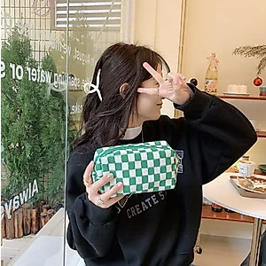Checkered Pouch (Green/White)