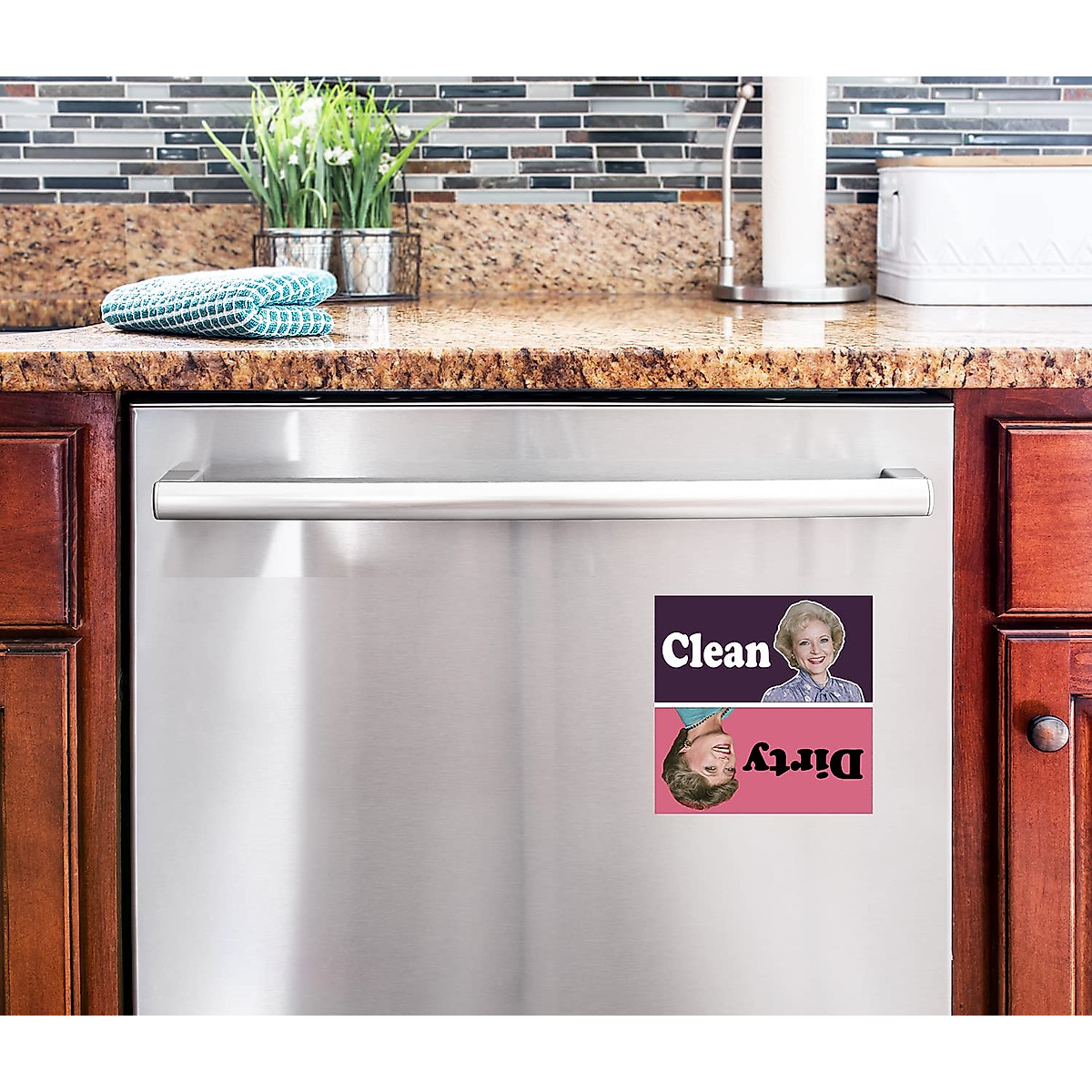 The Golden Girls Dishwasher Magnet, Clean Dirty Magnet Sign Indicator, Trendy Universal Kitchen Dish Washer Refrigerator Magnet, Super Strong Magnet (Golden Girls)