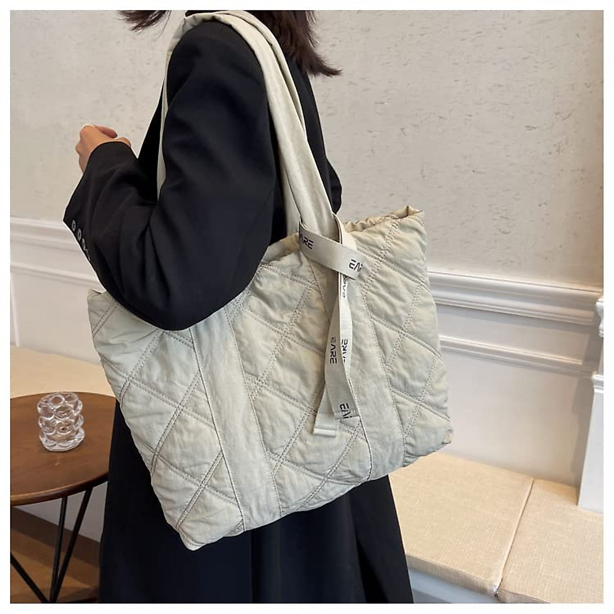 Women Puffer Bag Quilted Puffy Tote Bag Lightweight Cotton Padded Shoulder Bag Trendy Hobo Hippie Down Handbag (Beige)