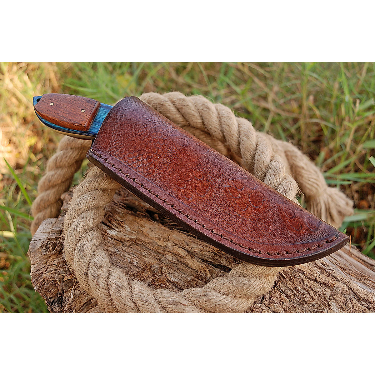 TMBrands Damascus Hunting Knife - Handmade Knife, Hand forged Fixed Blade Knife, Camping Knife & gift Knives - Hunting Knives & Bowie Knives with Rose Wood Handle & Knife Sheath