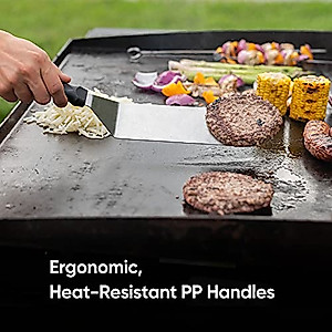 Loomla Griddle Accessories for Blackstone,13 Pc Flat Top Grill Accessories with Scraper, Spatulas, Tongs, 2 Bottles, 4 Egg Rings, Griddle Spatulas Set, Stainless Steel BBQ Accessories for Camping