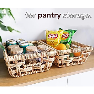CHI AN HOME Wicker Baskets for Gifts, Set of 2 Hyacinth Shelf Baskets 14 x 11 x 5, Open Weave Baskets for Storage, Wicker Shelf Baskets, Open Weave Woven Snack Baskets for Pantry, Cabinet