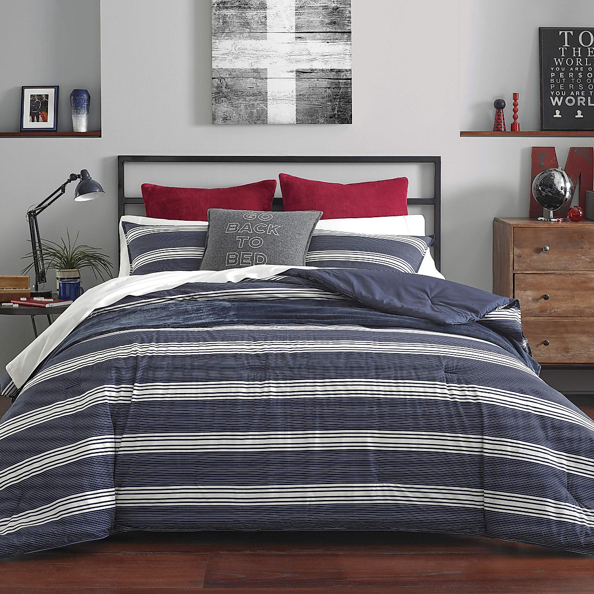 Nautica - King Duvet Cover Set, Cotton Reversible Bedding with Matching Shams, Stylish Home Decor (Craver Navy, King)