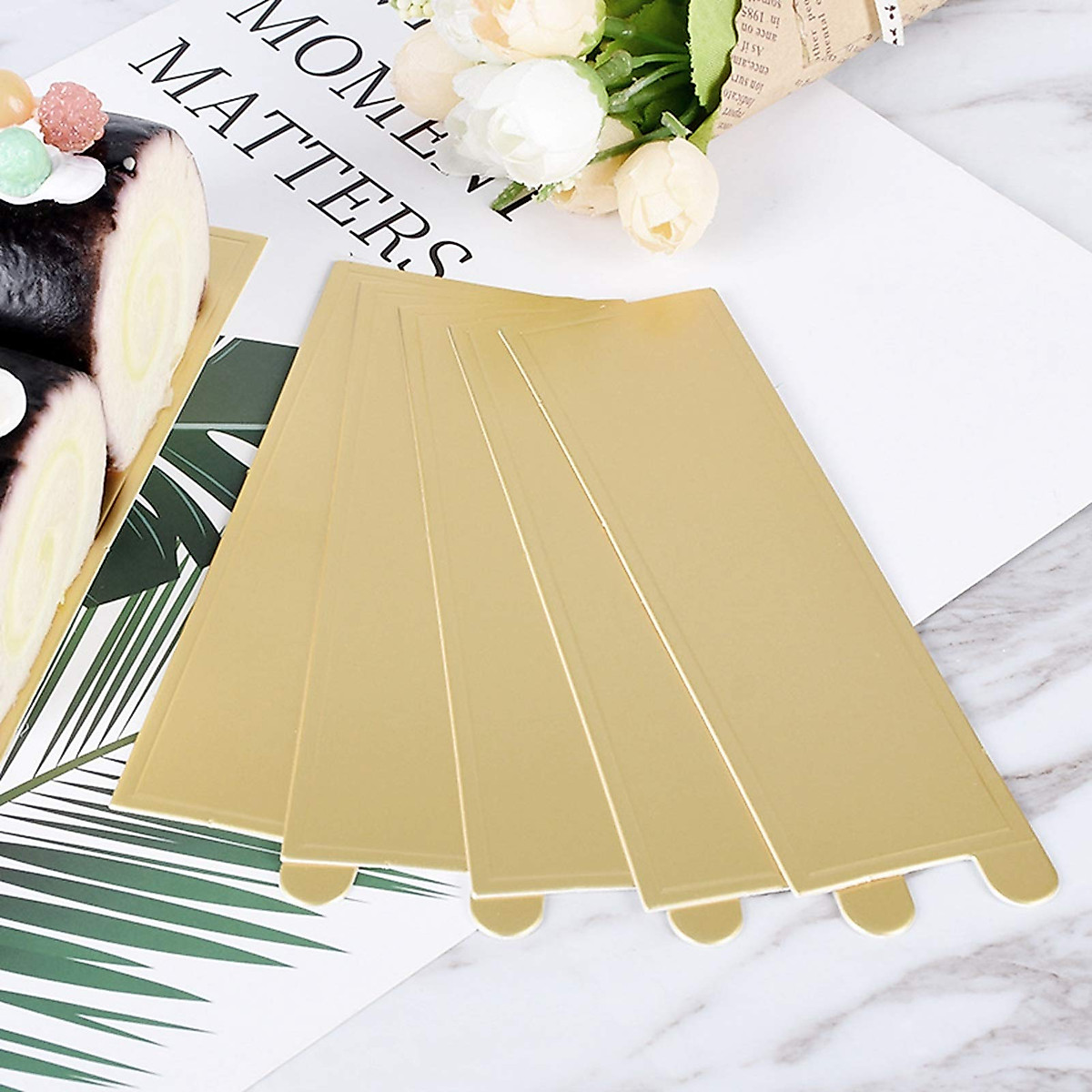 100PCS Cake Boards Rec Mousse Cake Boards, Gold Cupcake Base, Cupcake Holder Stand with Small Handle, Practical Dessert Display Tray Cardboard Decoration Tools for Cakes,Bread, Desserts