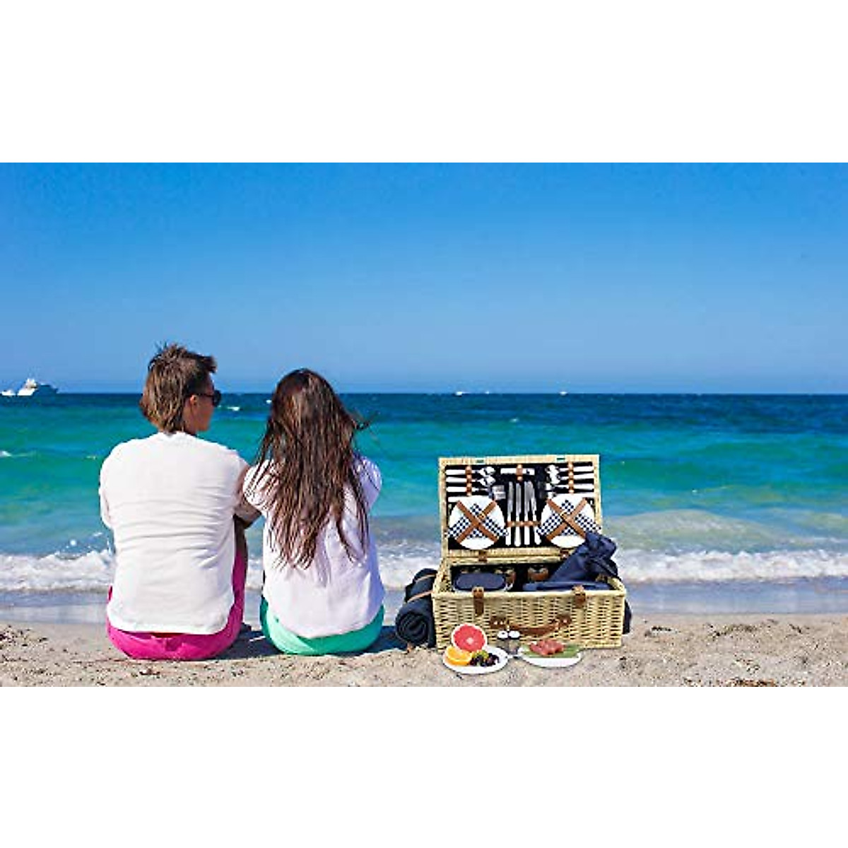 Large Willow Picnic Basket with Deluxe Service Set for 4 Persons, Natural Wicker Picnic Hamper with Food Cooler, Wine Cooler, Free Fleece Blanket and Tableware - Best Gift for Father Mother