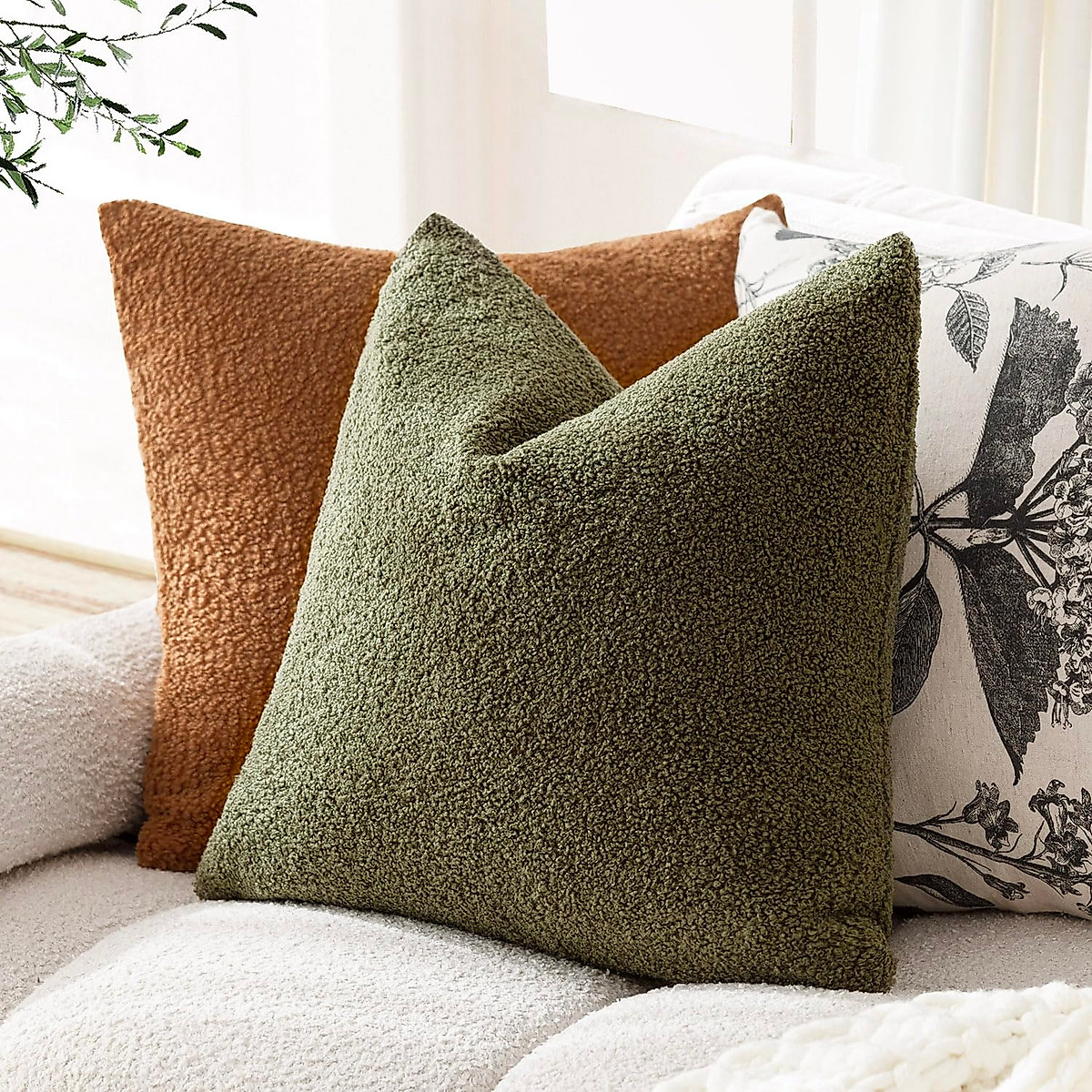 Foindtower Pack of 2, Curly Faux Fur Decorative Throw Pillow Covers Soft Plush Cushion Case with Zipper Cozy Fluffy Boho Pillowcase for Home Living Room Couch Bed Sofa 18 x 18 Inch, Moss Green