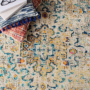 SAFAVIEH Madison Collection Area Rug - 5'3" x 7'6", Grey & Gold, Boho Distressed Medallion Design, Non-Shedding & Easy Care, Ideal for High Traffic Areas in Living Room, Bedroom (MAD474F)