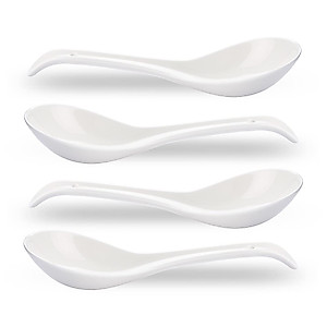 CHILDIKE Porcelain Soup Spoons Set of 4, Ceramic Chinese Soup Spoons 6.6 Inch, Asian Soup Spoons, Japanese Ramen Spoons, White