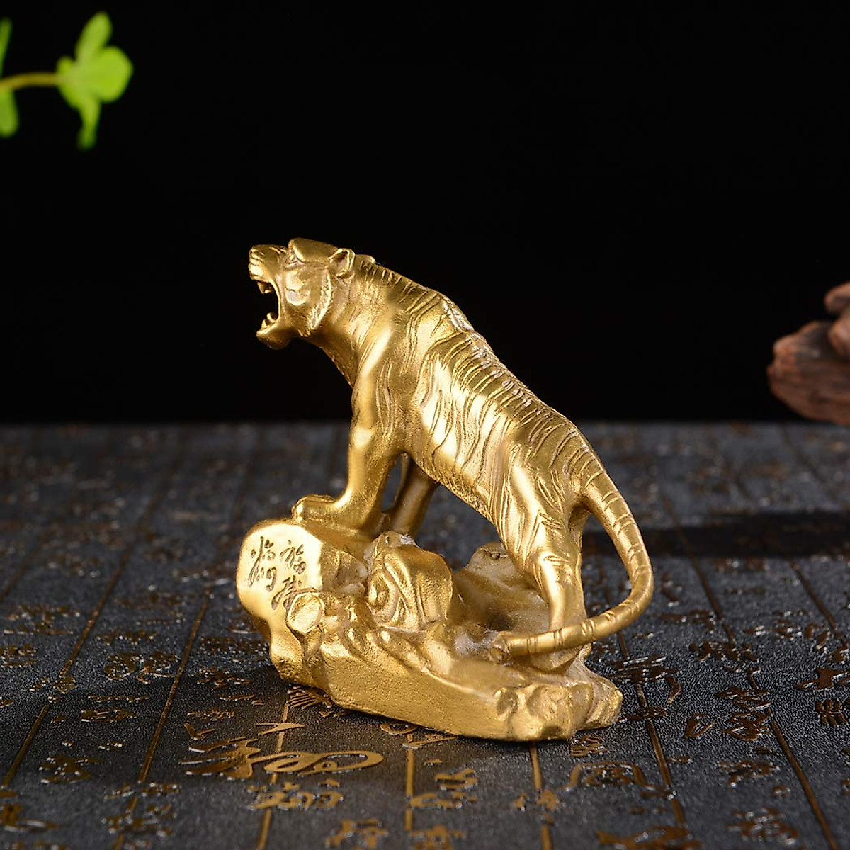 BRABUD Chinese Fengshui Handmade Brass Lucky Tiger Statues Attract Wealth Desktop Figurine Home Decor Housewarming Congratulatory Gift ZD047