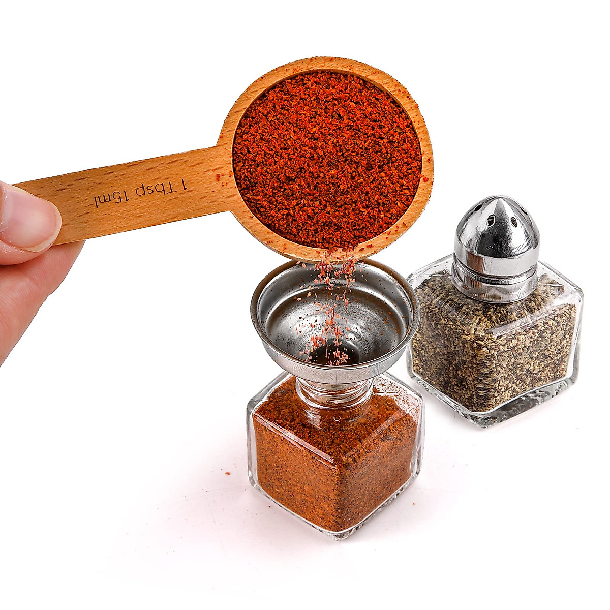 ZEAYEA Set of 24 Small Salt and Pepper Shakers, 0.5 oz Mini Glass Seasoning Jars with Funnel, Glass Cube Body Spice Shakers for Wedding, Party, Restaurant, Home Kitchen Supplies