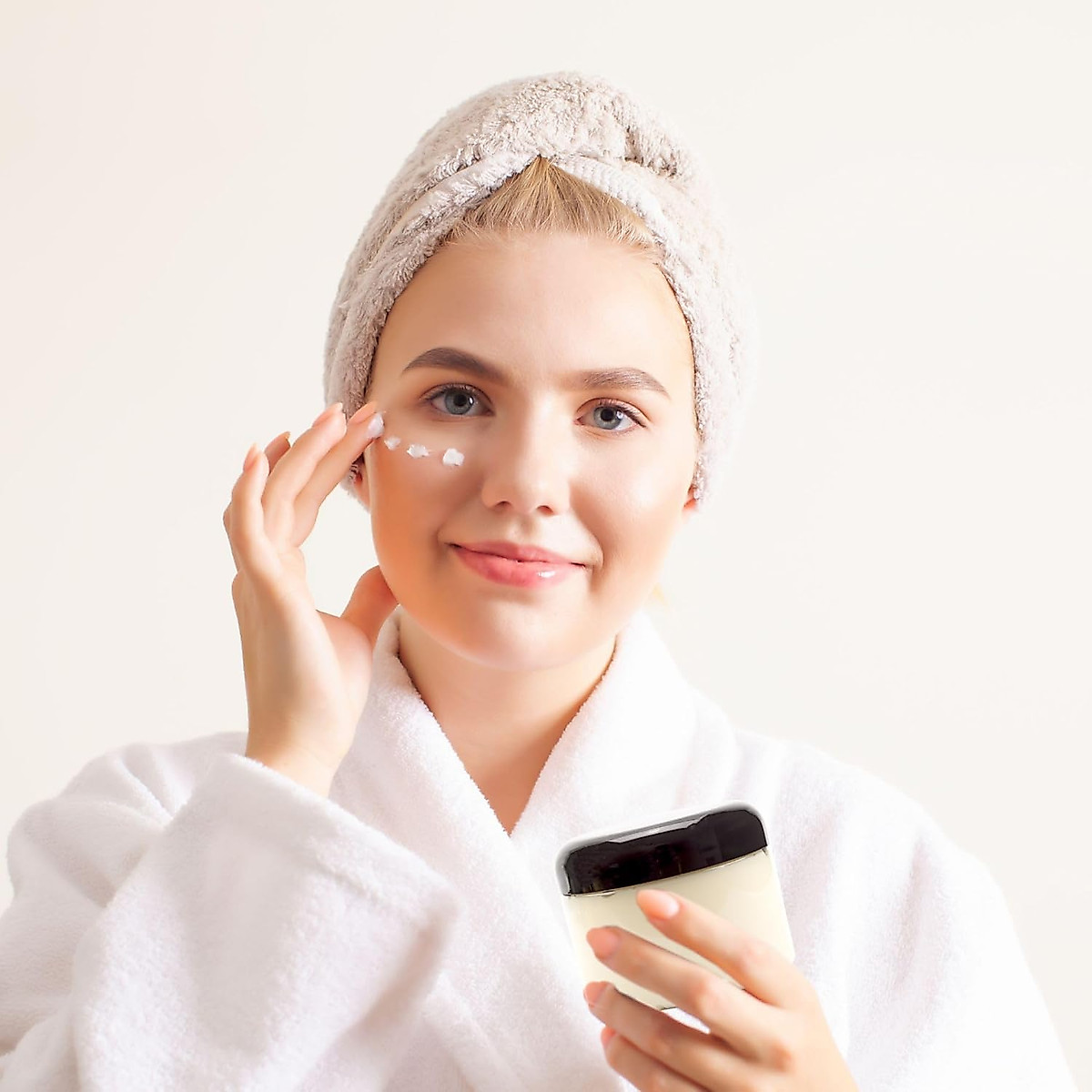 Cornucopia Brands 16oz Clear Plastic Jars w/Domed Lids (6 pack); BPA Free PET Stackable Straight Sided Canisters for Bathroom & Kitchen Storage