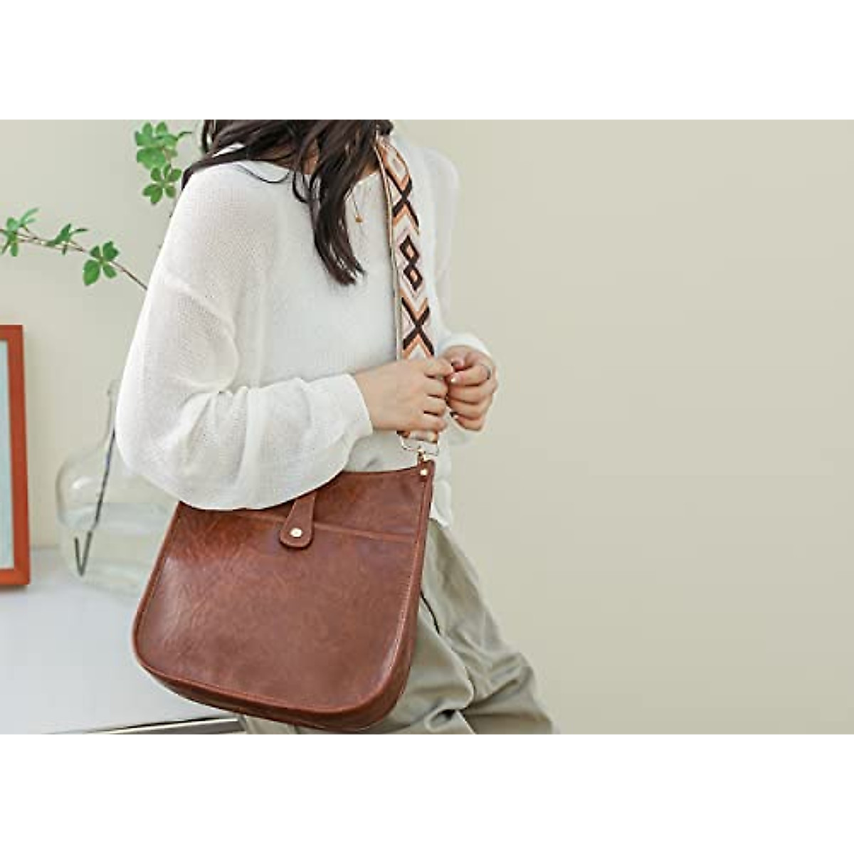 Vegan Leather guitar strap Crossbody purse cross body purse with Adjustable guitar Strap Zipped Pockets Handbag Shoulder Bag（brown-bag）……