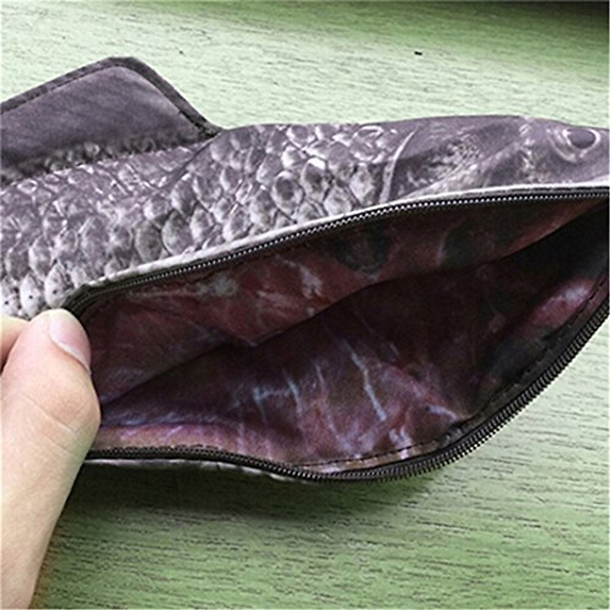 Gotoole Women’s Creative Pen Bag Fish Shape Penceil case Oxford Fabric Zip Wallet