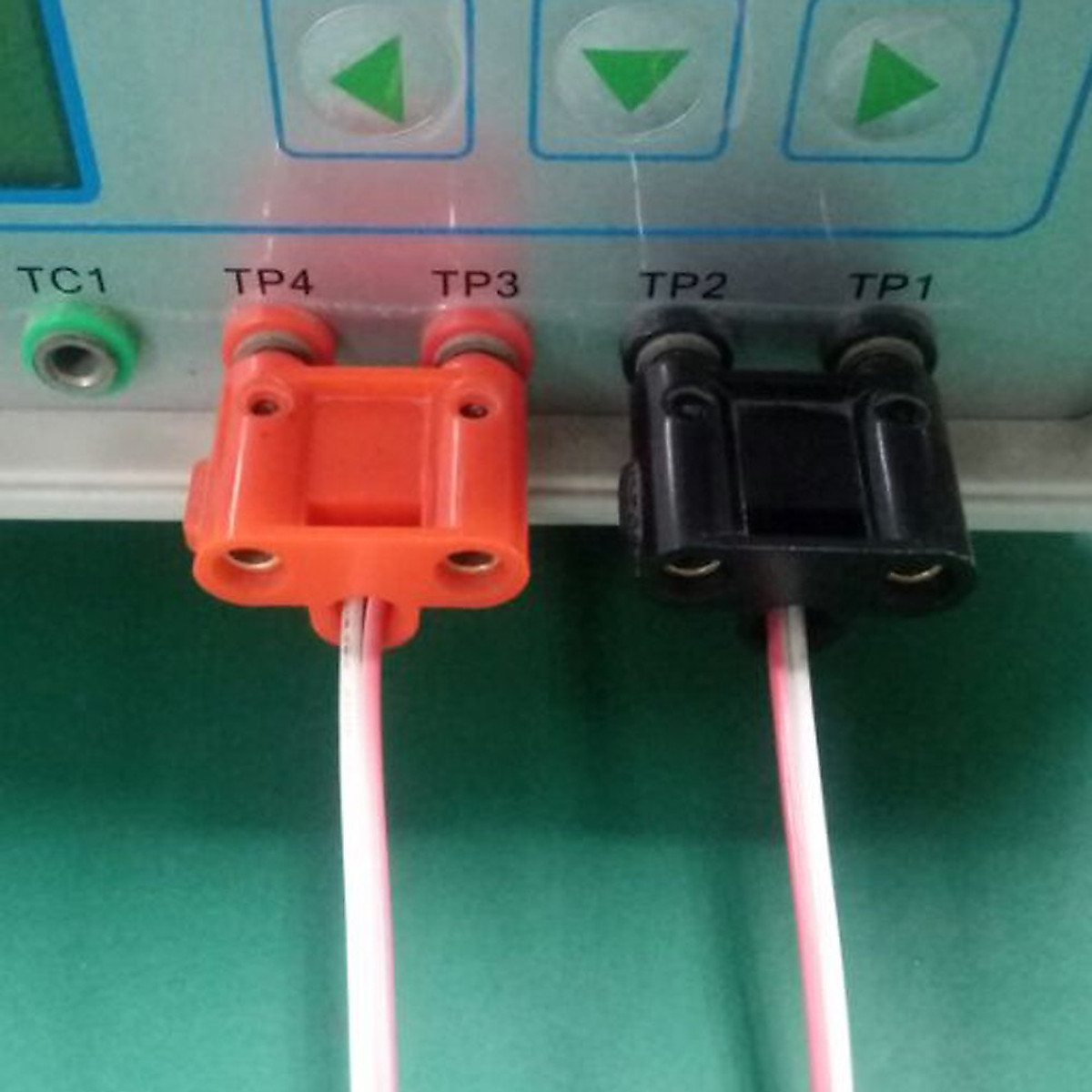 Eightnoo 10 Pack Gold Plated Dual Banana Plug Speaker Connectors Screw Type Dual Tip Banana Plug Clips for Speaker Wires Black+Red