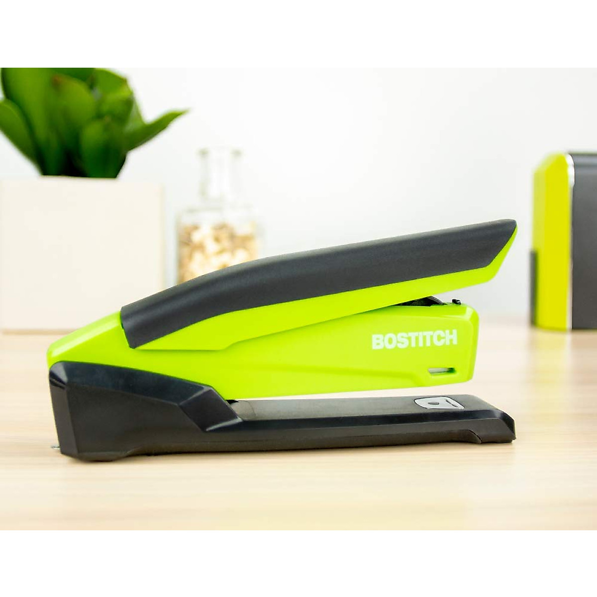 Bostitch InPower Spring-Powered Desktop Stapler, Green (1123)
