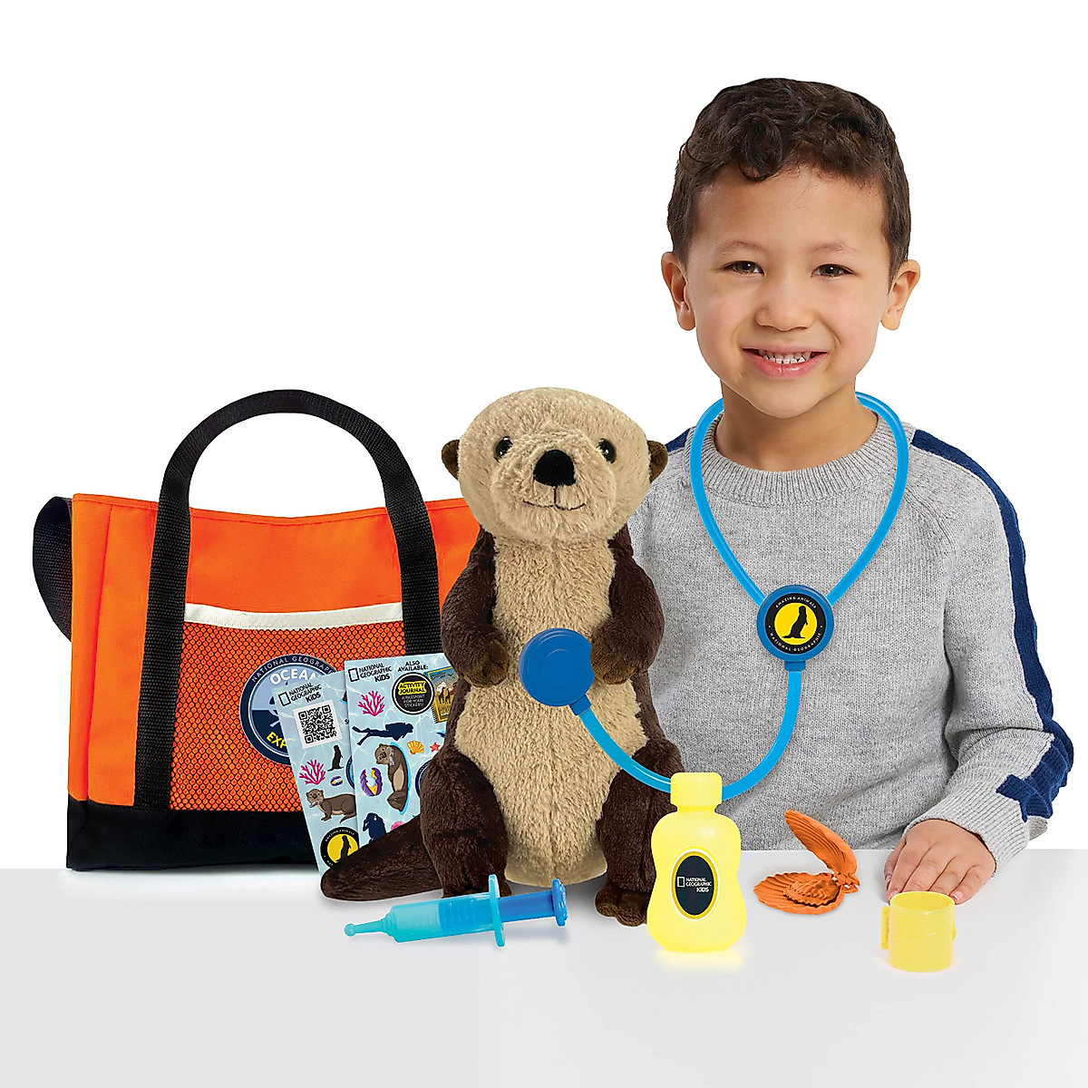 National Geographic Kids Sea Otter Care and Nurture Set, Stuffed Animals, Doctor Kits, Kids Toys for Ages 3 Up, Amazon Exclusive