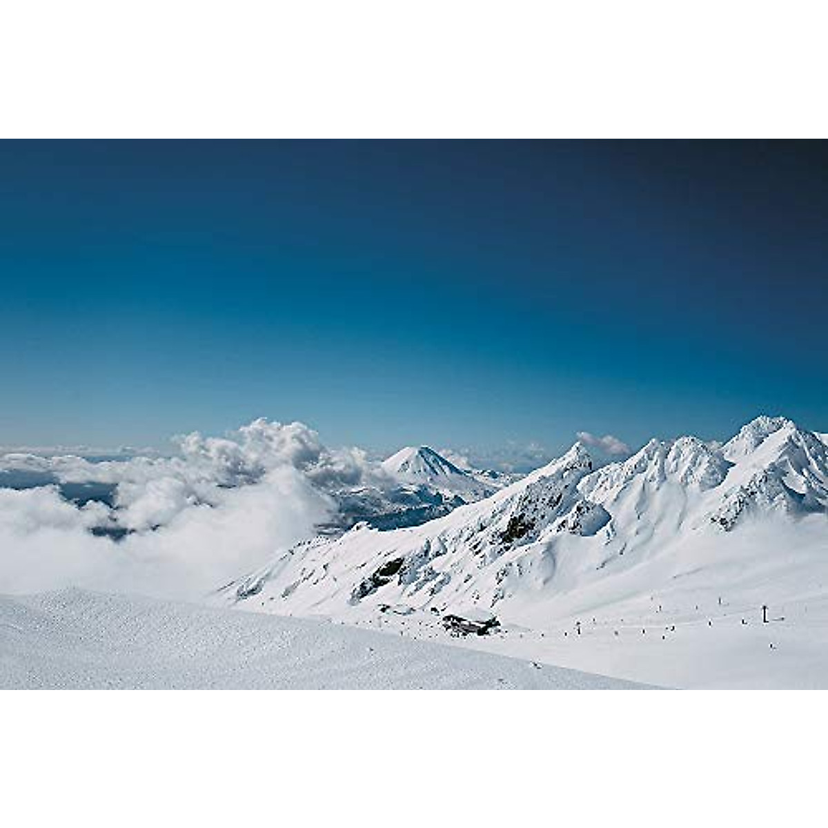 The Ultimate Ski Book: Legends, Resorts, Lifestyle & More