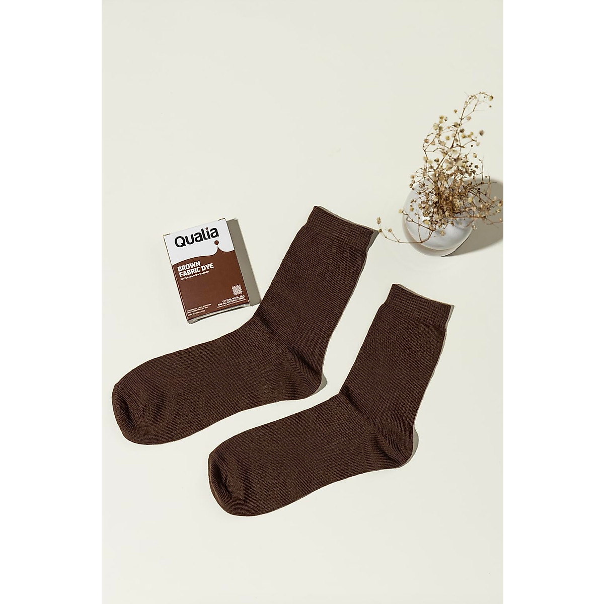 Qualia All Purpose Powder Fabric Dye, Easy to Use Dye for Natural Fabrics: Cotton, Wool, Silk, Wood, & Linen, Ultra Concentrated Colors, Brown, 3 Pack