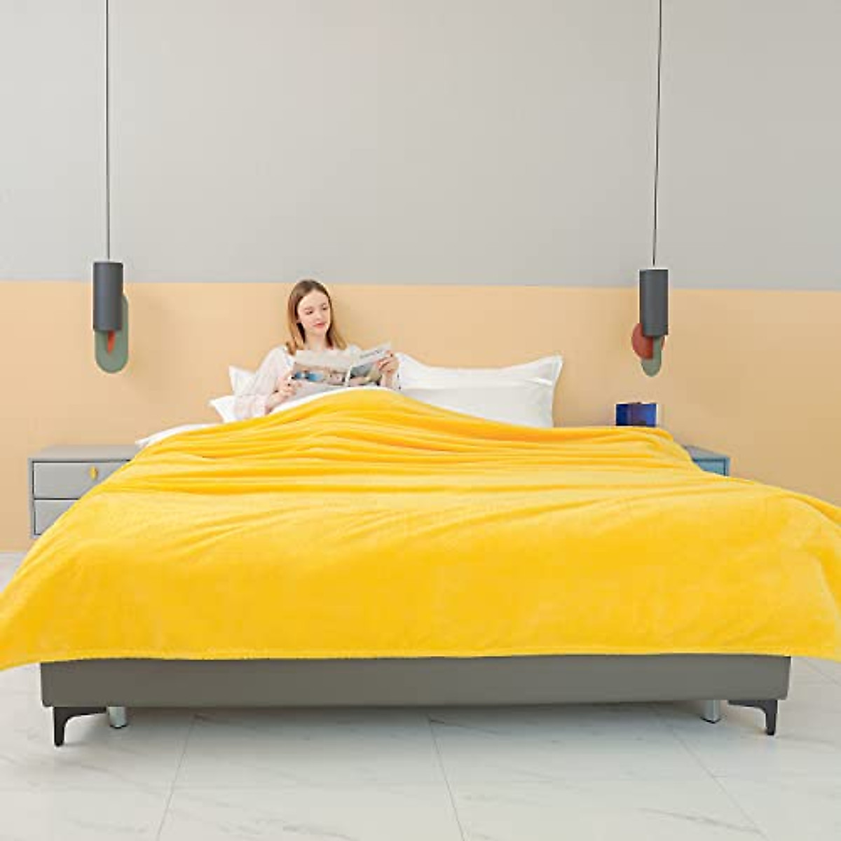 U UQUI Fleece Blanket Queen Size Yellow Lightweight Super Soft Cozy Luxury Bed Blanket Microfiber Dual Sided Throw Blanket fit Couch Sofa Thick Blanket, Yellow 90"x90"