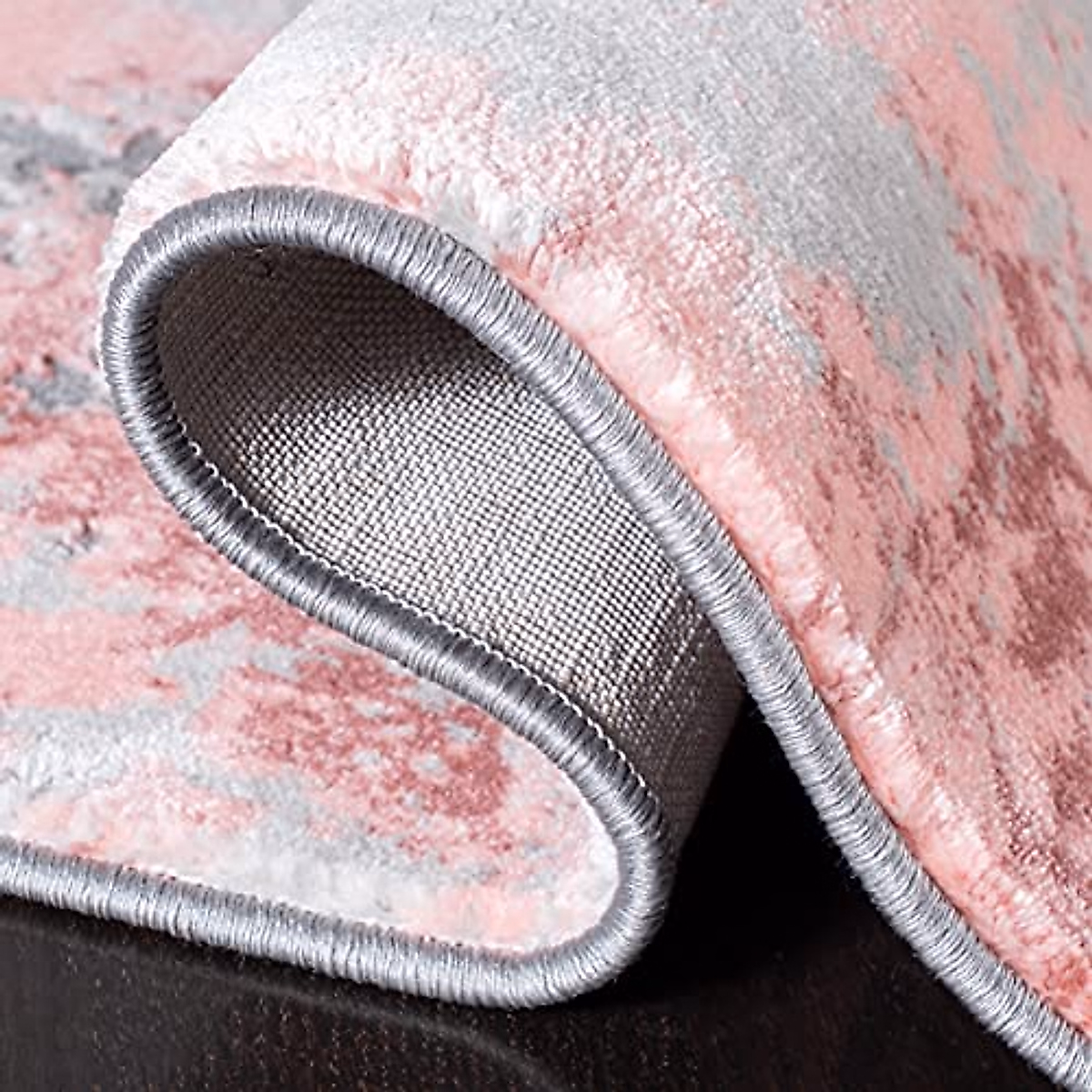 SAFAVIEH Meadow Collection Area Rug - 8' x 10', Light Grey & Pink, Modern Abstract Design, Non-Shedding & Easy Care, Ideal for High Traffic Areas in Living Room, Bedroom (MDW573G)