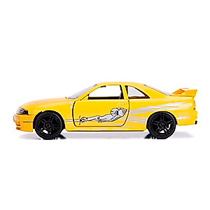 Fast & Furious 1:32 Leon's Nisssan Skyline GT-R (BCNR33) Die-Cast Car, Toys for Kids and Adults