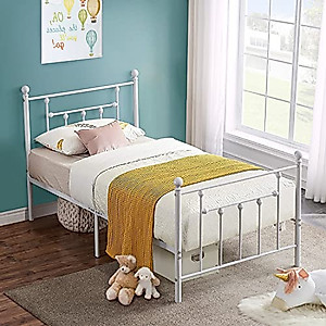 VECELO Twin Size Metal Platform Bed Frame with Headboard and Footboard, Sturdy Steel Slat Support/No Box Spring Needed Mattress Foundation/Easy Assemble，Victorian Style, Pure White