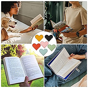 6Pcs Leather Heart Bookmark, 6x5cm/2.4x1.96inch Corner Bookmarks Cute Bookmark Handmade Heart Bookmark Accessories for Women Book Lovers Present (Multicolored Color)