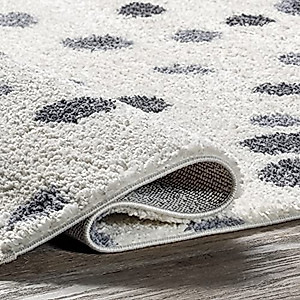 nuLOOM Rudy Transitional Polka Dot Tasseled Area Rug, 6' 7" x 9', Beige