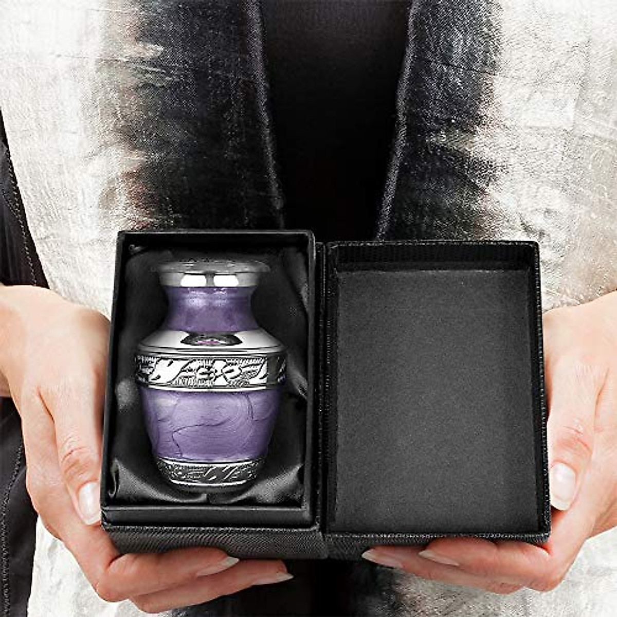 Trupoint Memorials Cremation Urns for Human Ashes - Decorative Urns, Urns for Human Ashes Female & Male, Urns for Ashes Adult Female, Funeral Urns - Light Purple, 1 Small Keepsake