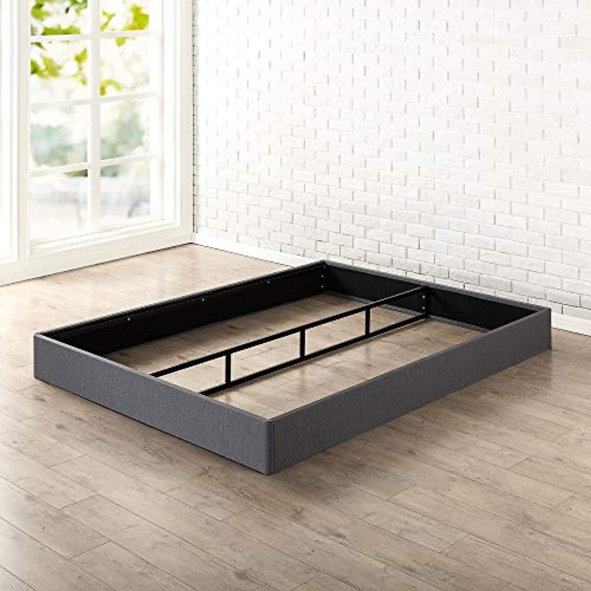 ZINUS Upholstered Metal and Wood Box Spring, 7.5 Inch Mattress Foundation, Easy Assembly, Fabric Paneled Design, Queen