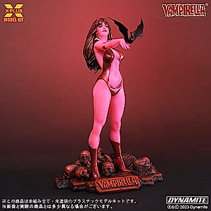 Star Ace Toys X-Plus Vampirella (Jose Gonzalez Edition) Phosphorescent 1/8 Scale Unpainted Plastic Model Kit