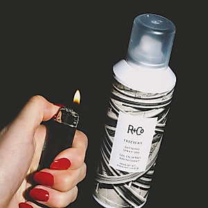 R+Co FREEWAY Curl Defining Spray Gel 198 ml / 5 oz