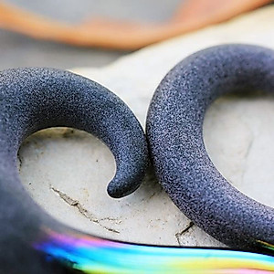 Pierced Owl Two Tone Glass Curved Hanging Taper Plugs, Sold as a Pair (4mm (6GA))