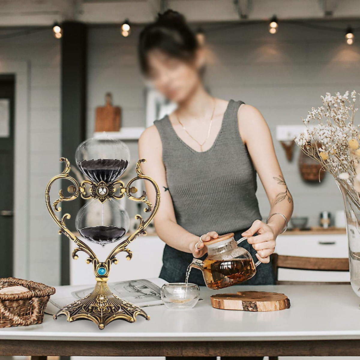 Hourglass Sand Timer 15/30/60 Minutes, Sand Clock Sand Watch, Metal Sandglass Timer with White Sand for Christmas Gifts Wedding Home Desk Office Classroom Decor,Gold 60min