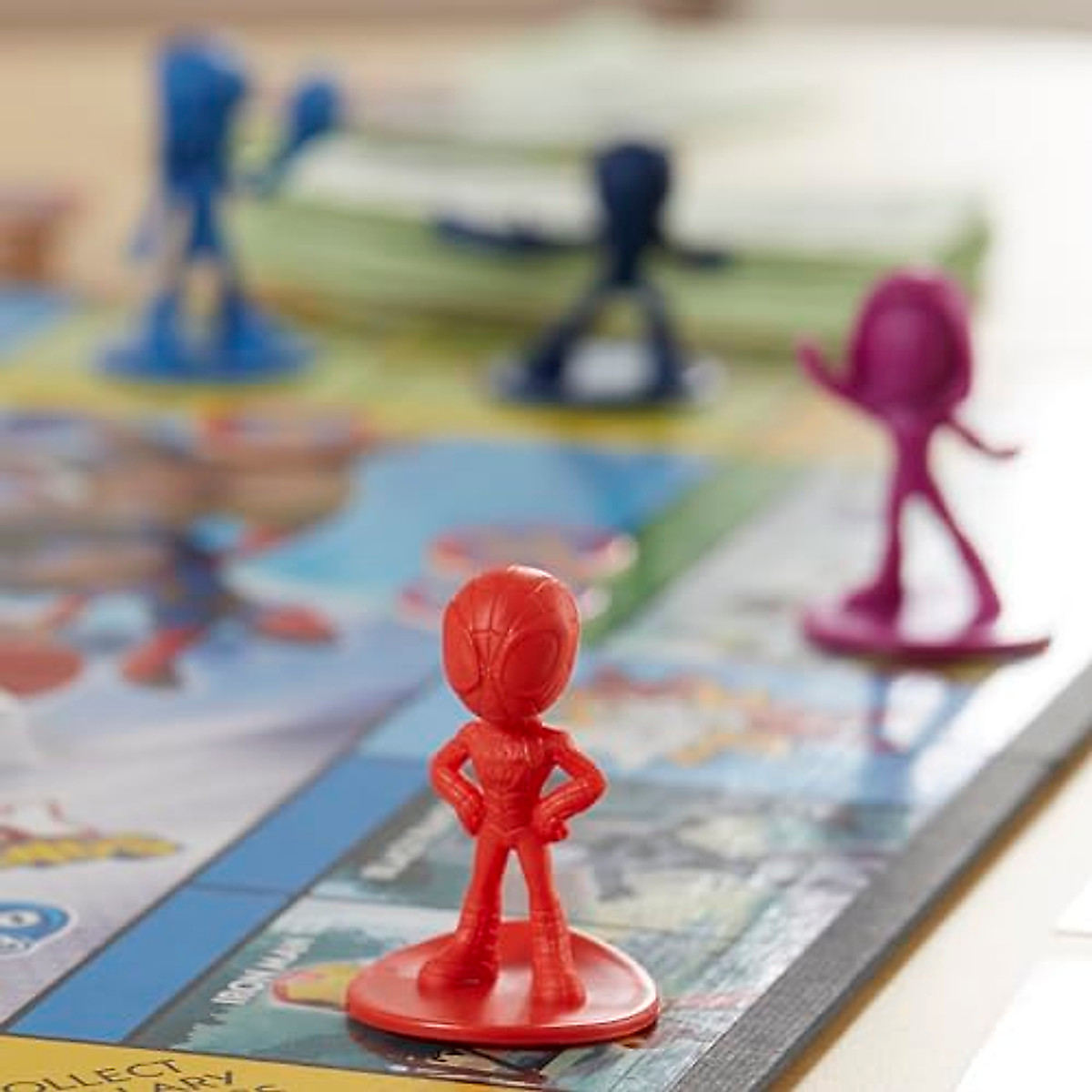 Hasbro Gaming Monopoly Junior: Marvel Spidey and His Amazing Friends Edition Board Game for Kids Ages 5+,with Artwork from The Animated Series,Kids Board Games