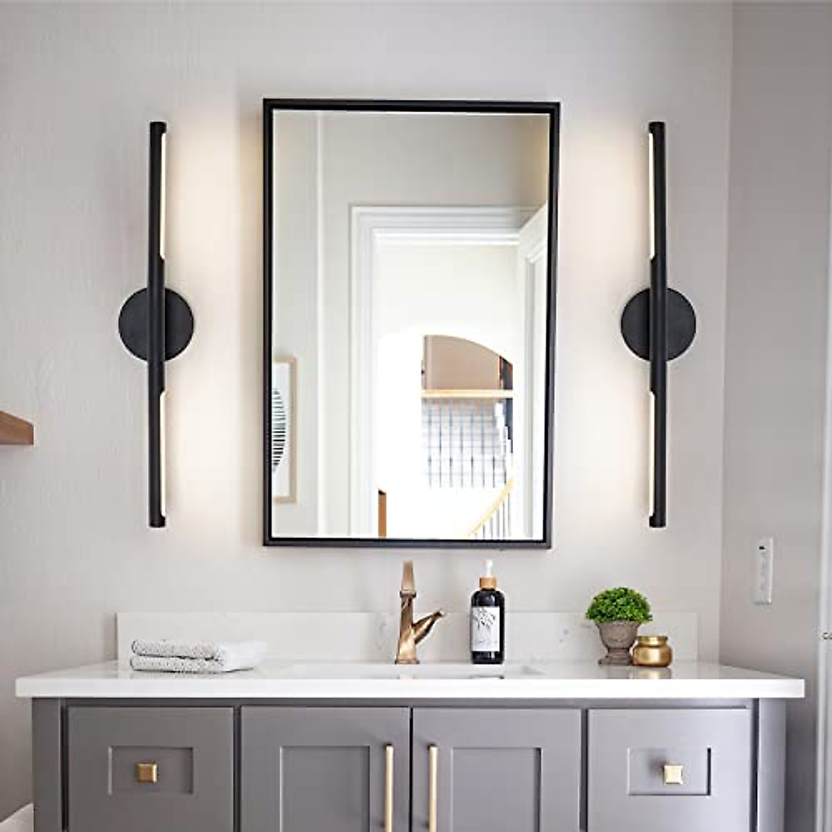 LINSEEDS Matte Black Bathroom Light Fixtures Over Mirror, 23.6 Inch 360° Rotatable Led Vanity Light Bar, Sconces Wall Lighting, 4000K Led Bathroom Lights, Modern Bathroom Vanity Lights Above Mirror