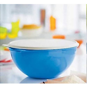 Tupperware Thatsa Bowl 19-cup in Salt Water Taffy Blue by Tupperware