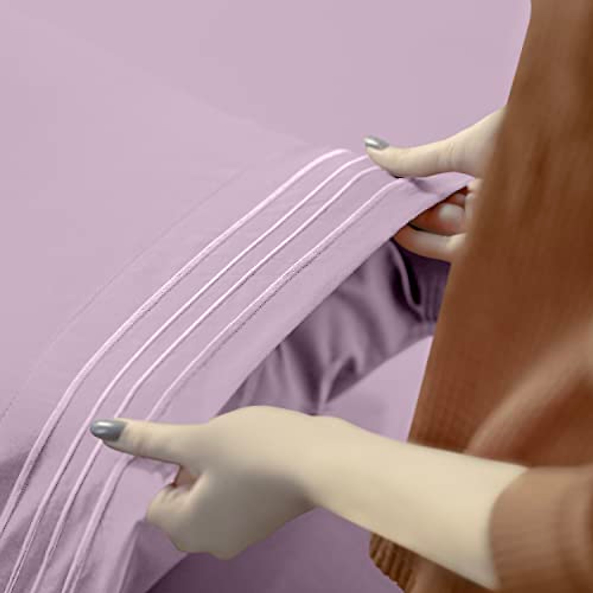 Utopia Bedding Queen Sheet Set – Soft Microfiber 4 Piece Luxury Bed Sheets with Deep Pockets - Embroidered Pillow Cases - Side Storage Pocket Fitted Sheet - Flat Sheet (Lavender)