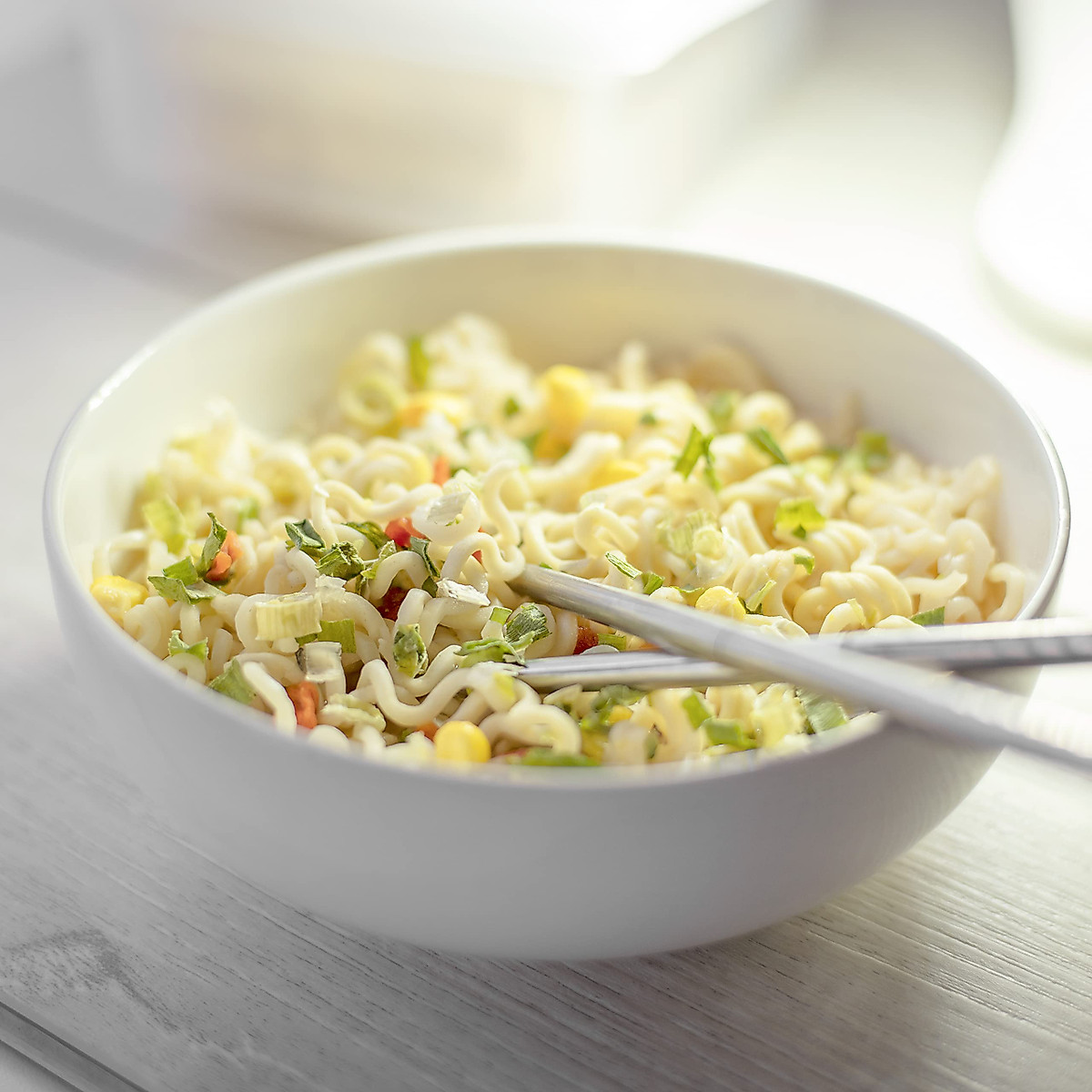 The Original Fasta Pasta Microwave Ramen Cooker w Lid and Built-in Strainer- No More Messes, Waiting for Water to Boil,or Sticky Noodles- Perfect Al Dente Pasta Every time- Patented, It Really Works